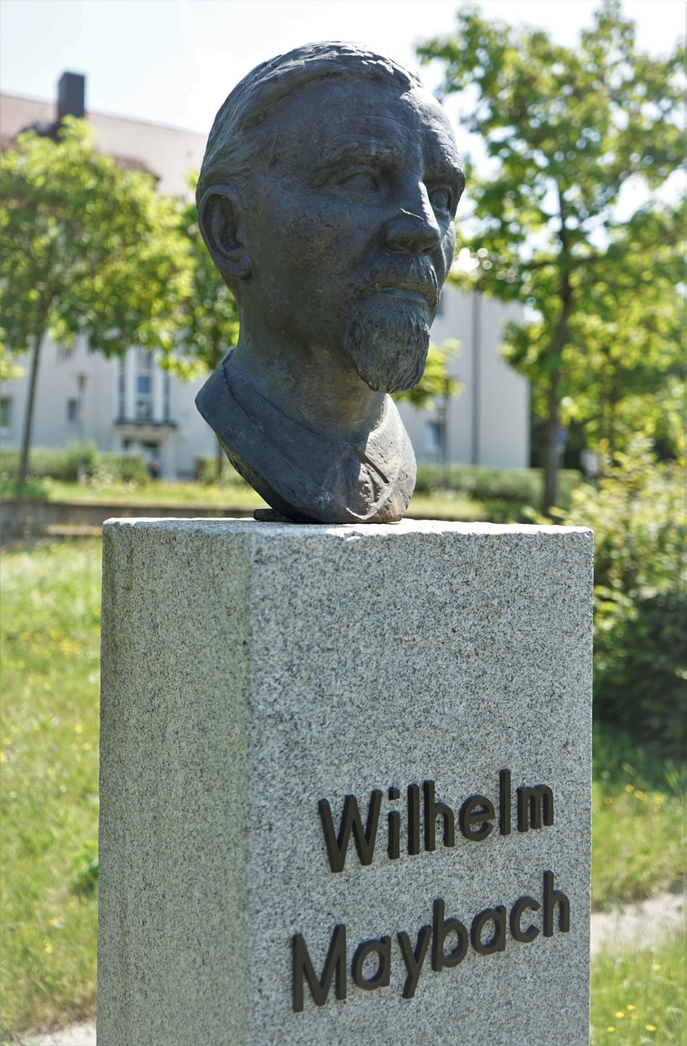 Following the traces of Maybach in Friedrichshafen — Part I : Memorial ...